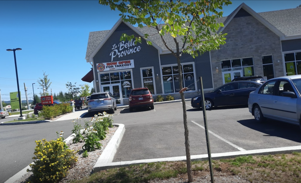 La Belle Province | Poutine Mont Tremblant